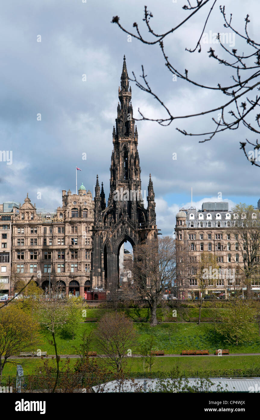 Victorian gothic monument hi-res stock photography and images - Alamy