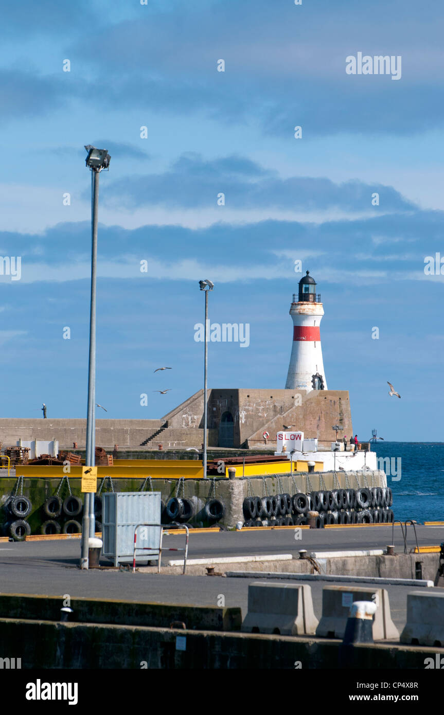 Harbour and lighthouse in Fraserburgh, Scotland Stock Photo - Alamy