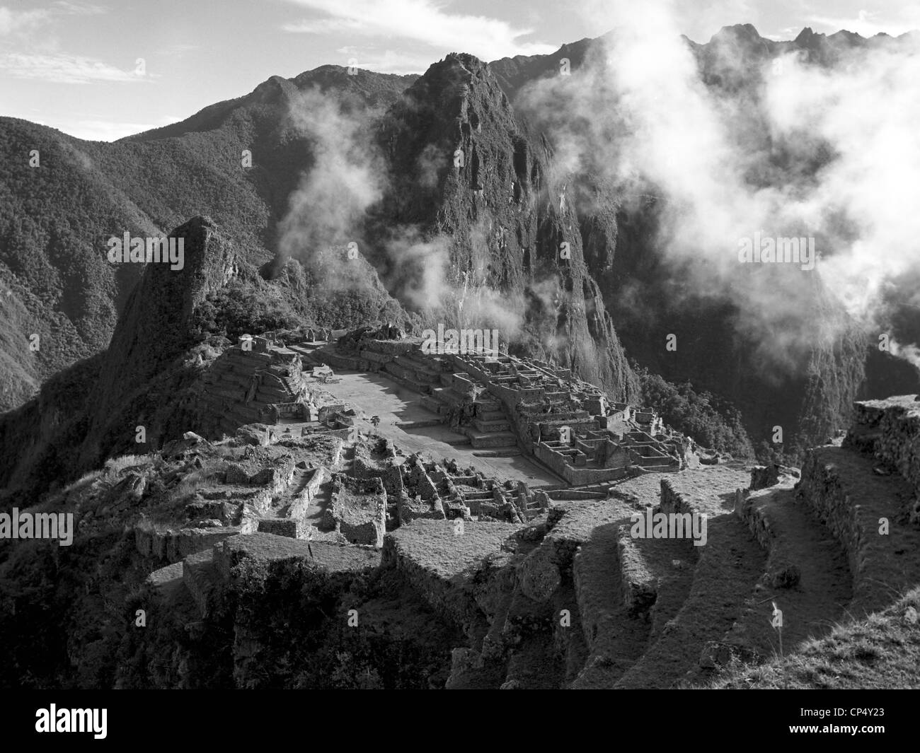 Machu Picchu the Inca city in the mountains of Peru Stock Photo - Alamy