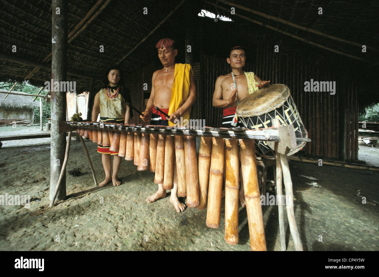 Ecuador - Indios Colorados playing musical instruments Stock Photo - Alamy