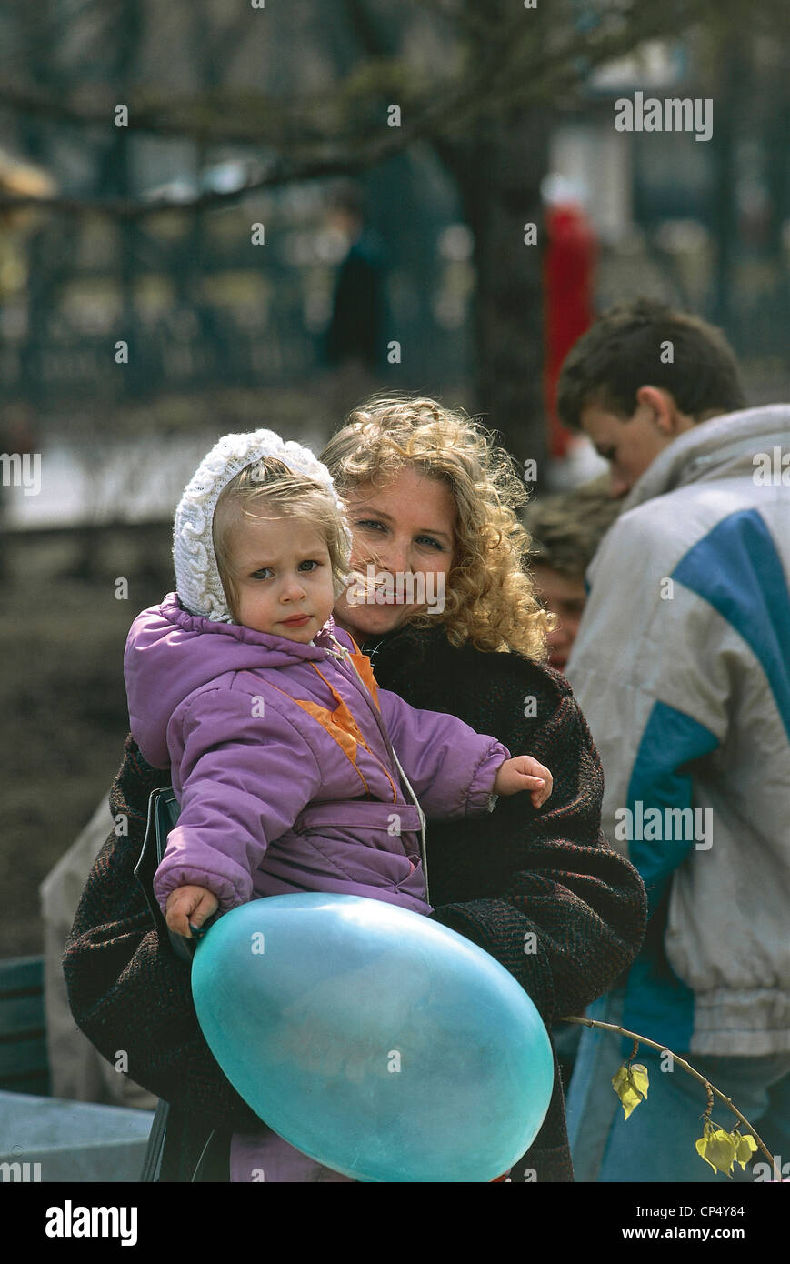 Russia mother and baby hi-res stock photography and images - Alamy