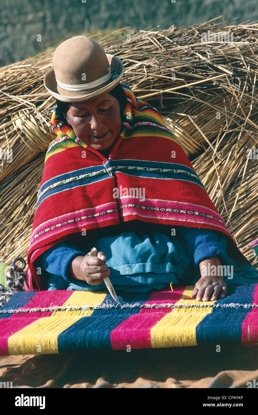 Bolivia - Lake Titicaca - Island Suriqui - Weaving craft: woman to the ...