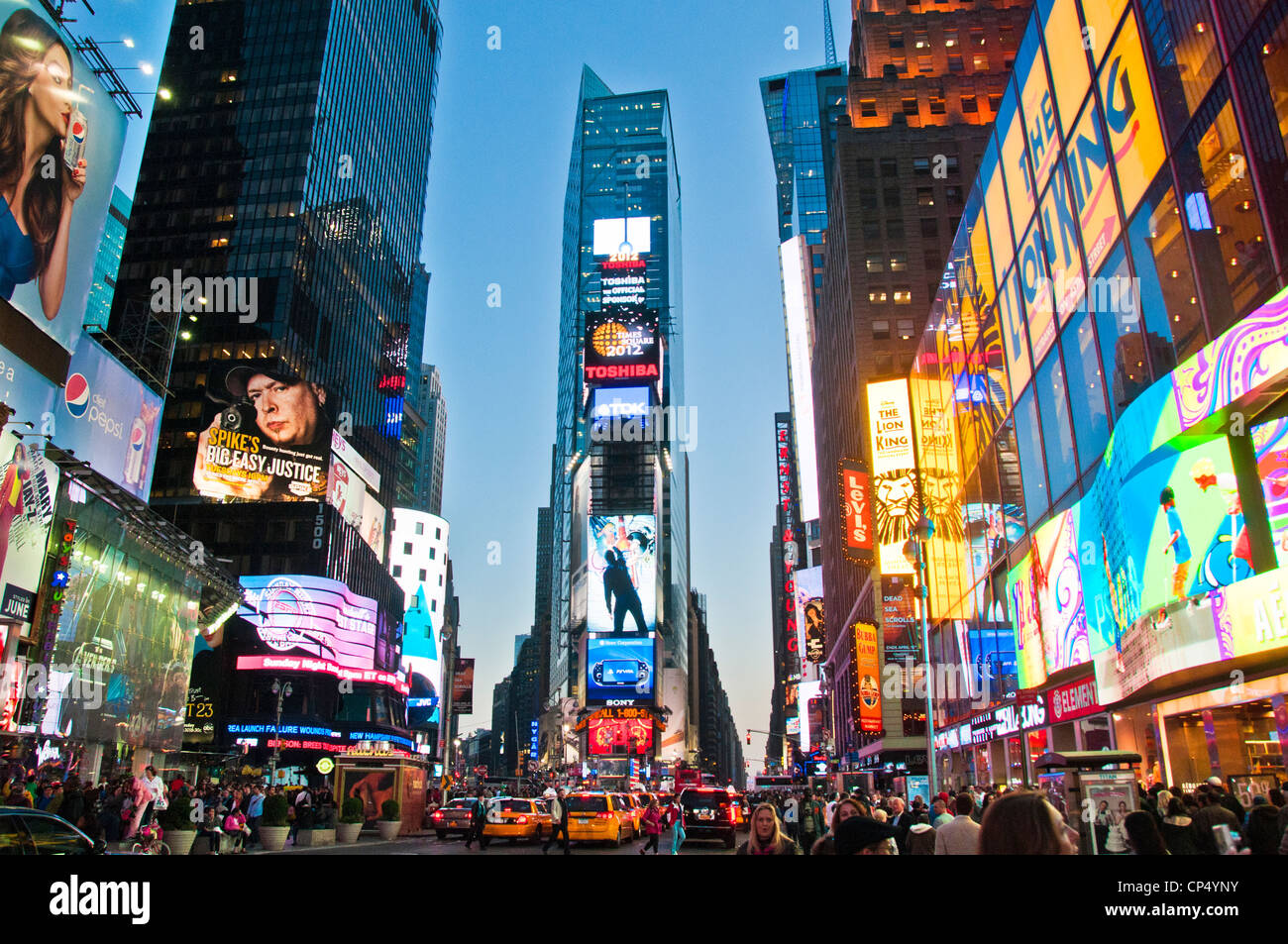 Vibrant city square hi-res stock photography and images - Alamy