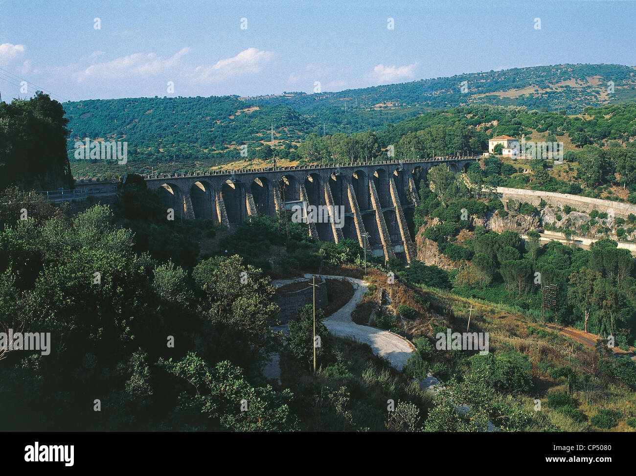 SARDINIA River dam TIRSO Stock Photo - Alamy