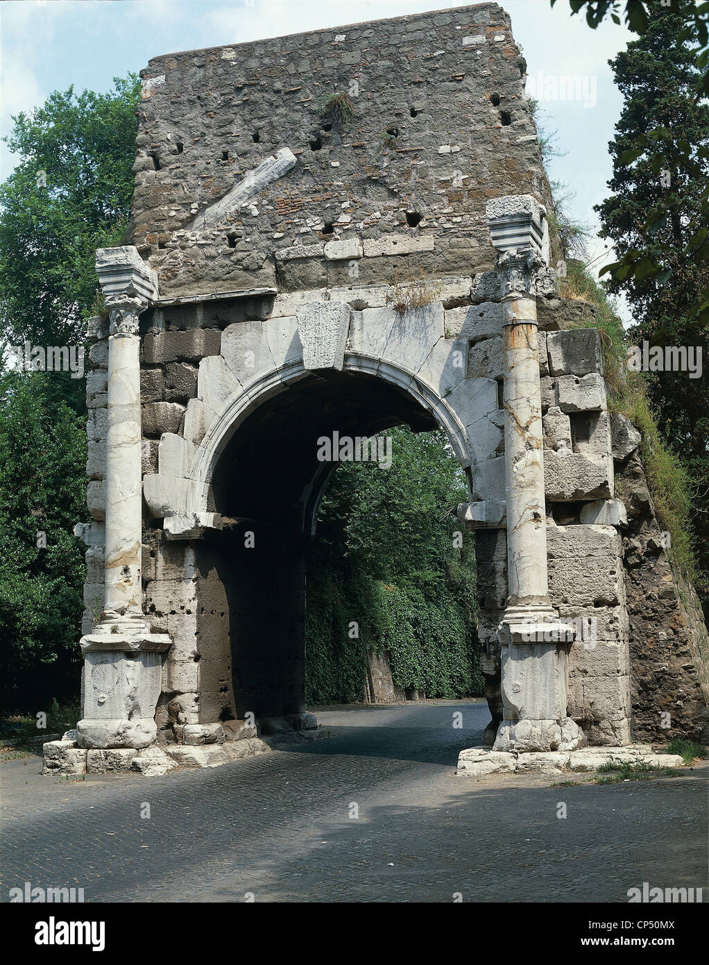 Rome arch of drusus gia porta appia hi-res stock photography and images ...