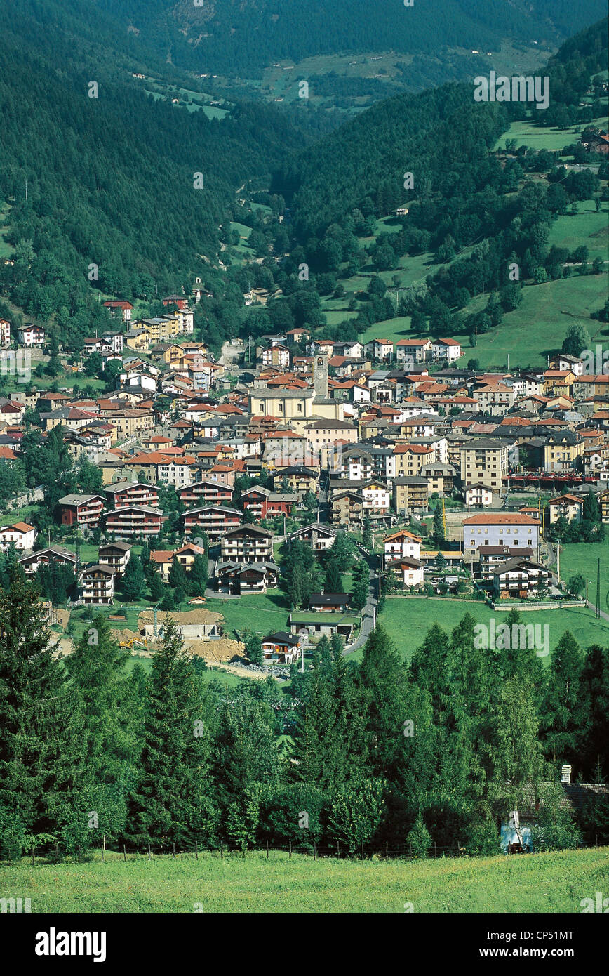 Valcamonica hi-res stock photography and images - Alamy