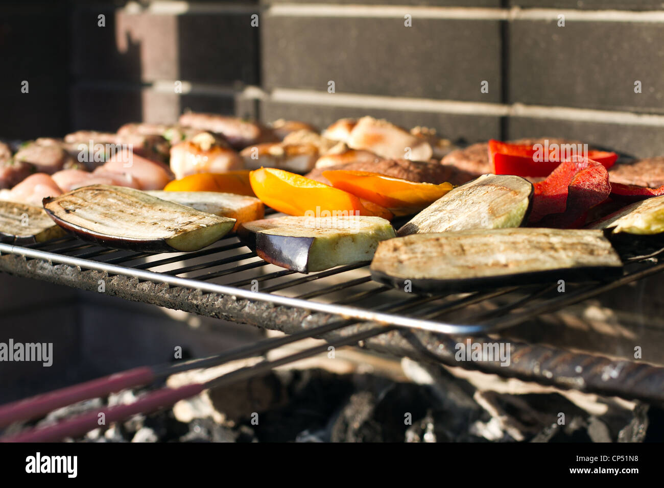 Close of up food on an outdoor barbeque Stock Photo - Alamy