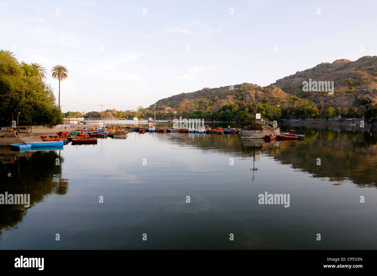 Nakki lake mount abu hi-res stock photography and images - Alamy