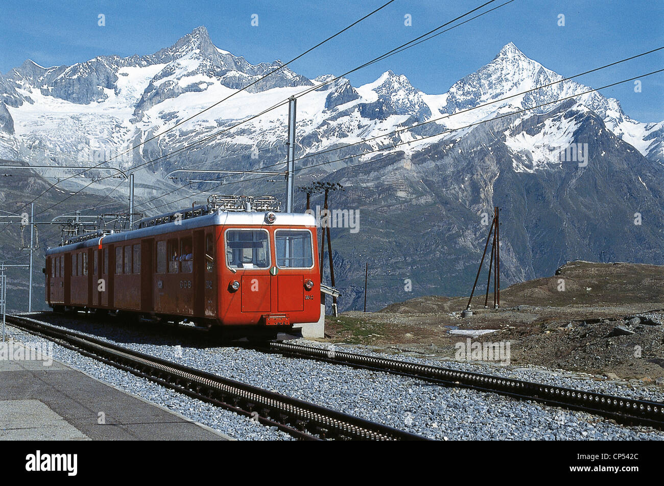 ZERMATT Valais SWITZERLAND TRAIN RACK AT Gornergrat Stock Photo - Alamy