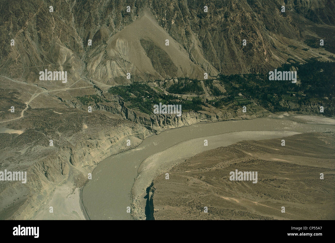 Pakistan - Kashmir, the Indus River Stock Photo - Alamy