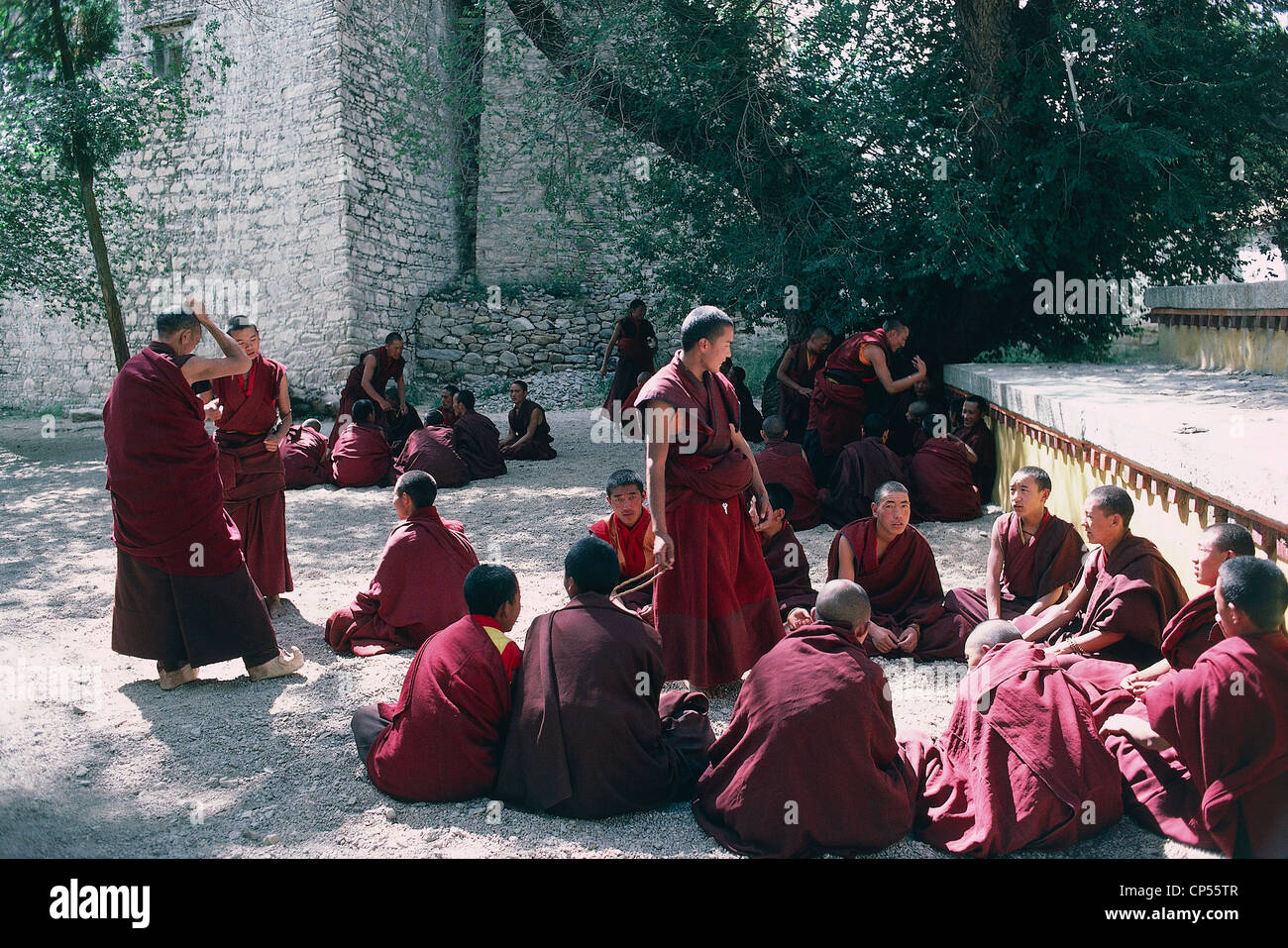 China - Tibet - Around Lhasa. The Sera Monastery, monks Stock Photo - Alamy