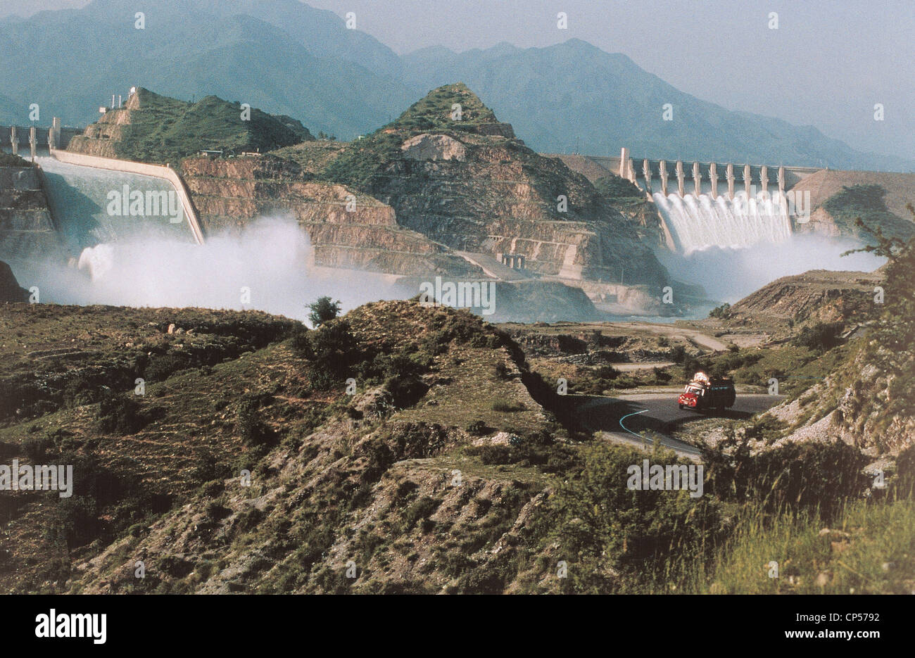 Tarbela dam hi-res stock photography and images - Alamy