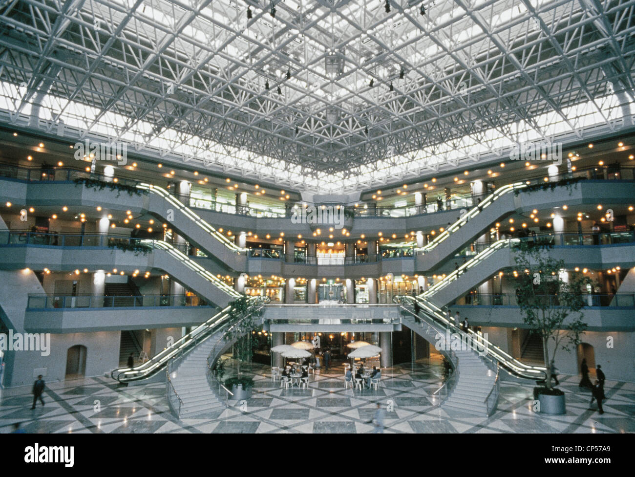 Japan - Osaka - Inside the mall Stock Photo - Alamy