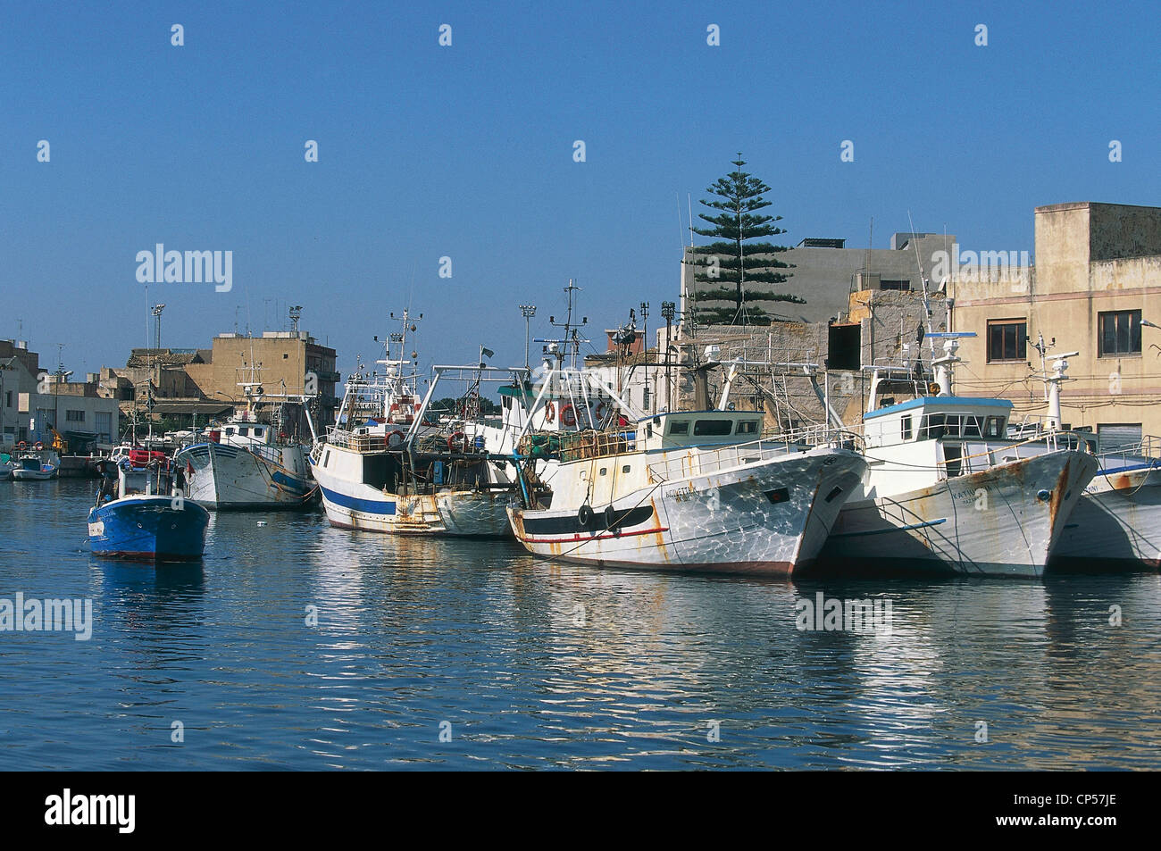 Sicily - Mazara del Vallo (Tp). Fishing boats in harbor Stock Photo - Alamy