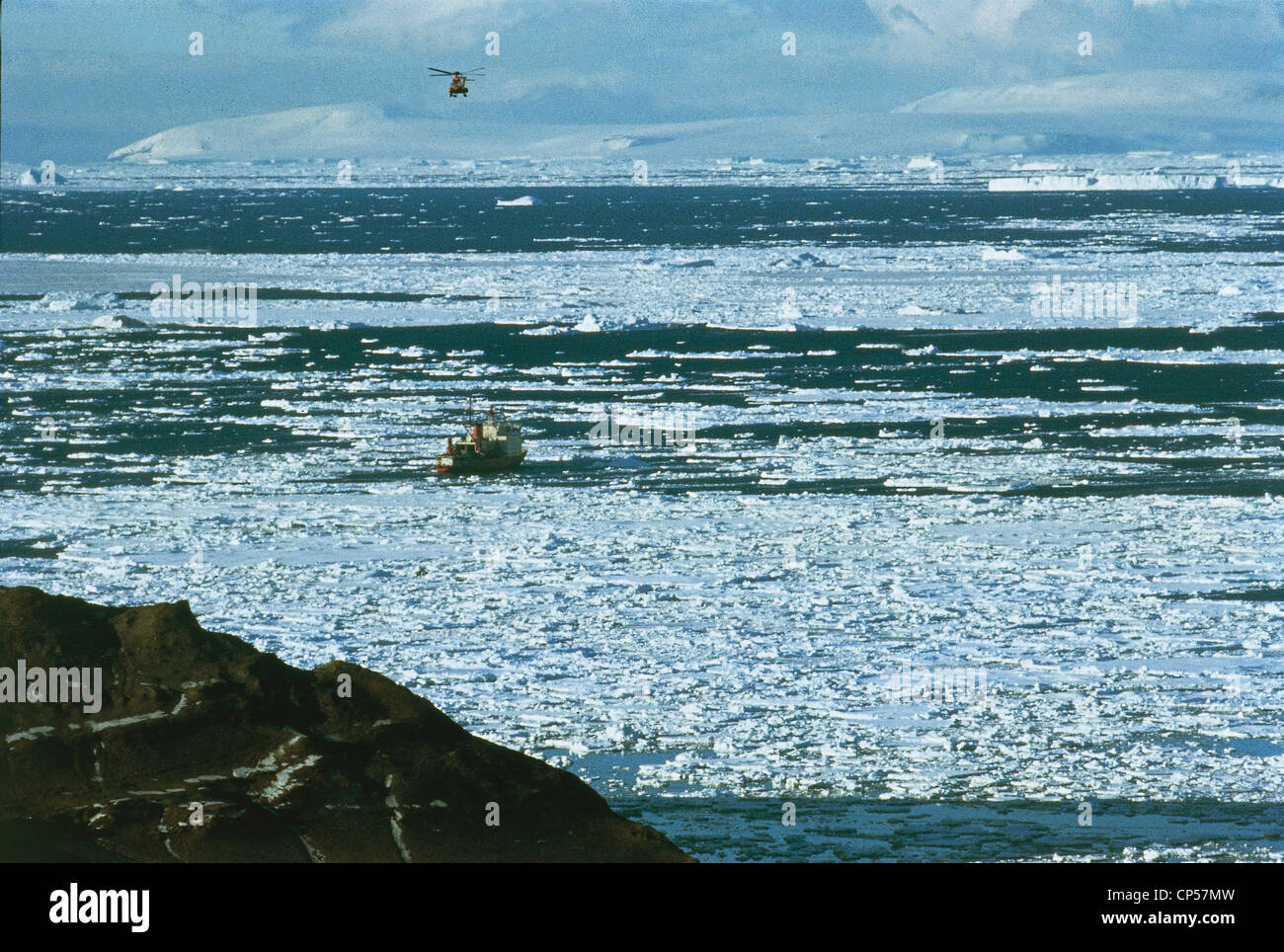 Frozen zones hi-res stock photography and images - Alamy