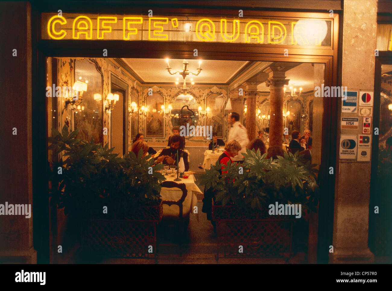 Veneto - Venice. Caffe Quadri in Piazza San Marco Stock Photo - Alamy