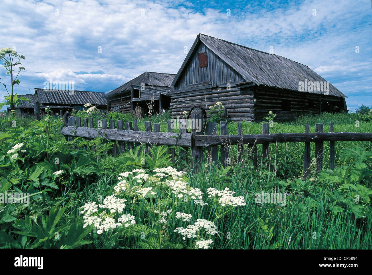 Russia - Siberia - wooden building occupied by forest rangers and ...