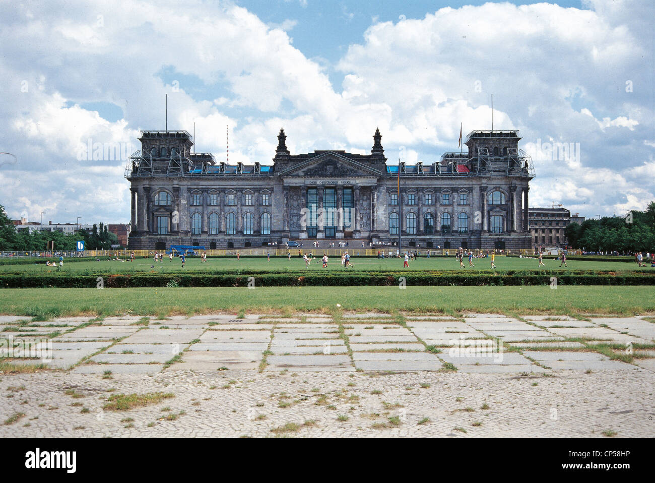 Germany the reichstag hi-res stock photography and images - Alamy