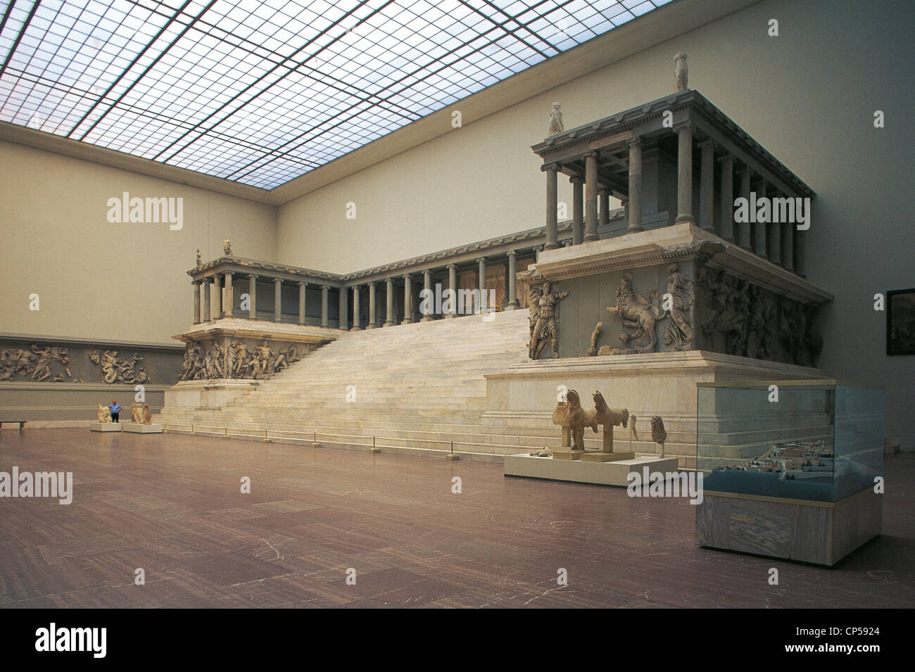 Pergamum altar hi-res stock photography and images - Alamy