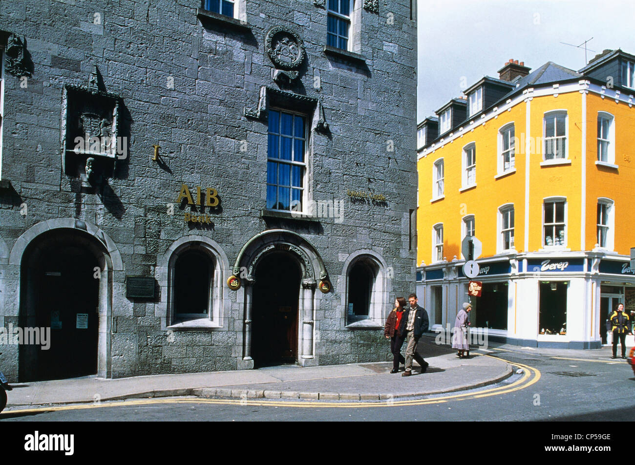 Lynch's castle hi-res stock photography and images - Alamy