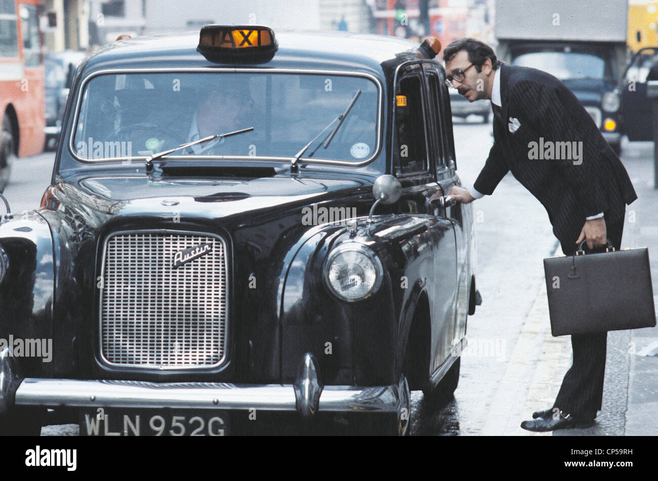 United Kingdom England London Taxi Stock Photo - Alamy