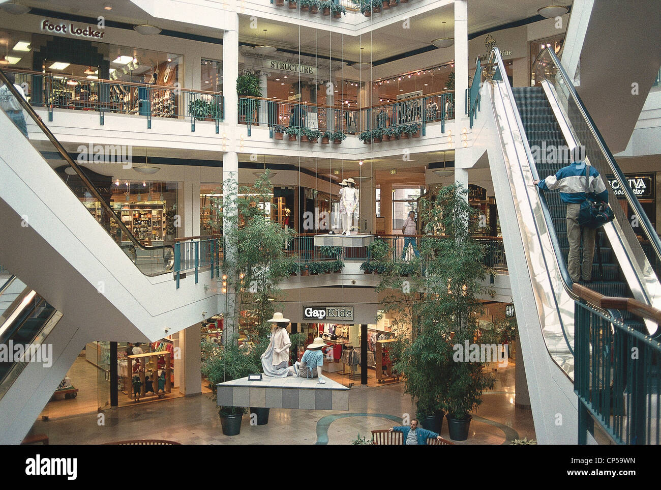 United States of America - Oregon - Portland. Pioneer Place Shopping ...