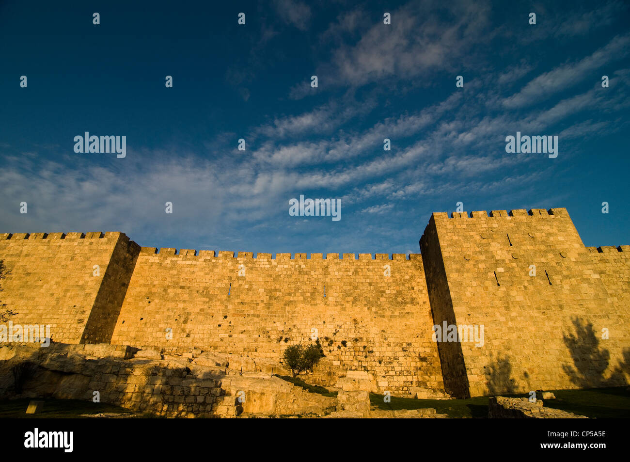 Wall of jerusalem hi-res stock photography and images - Alamy