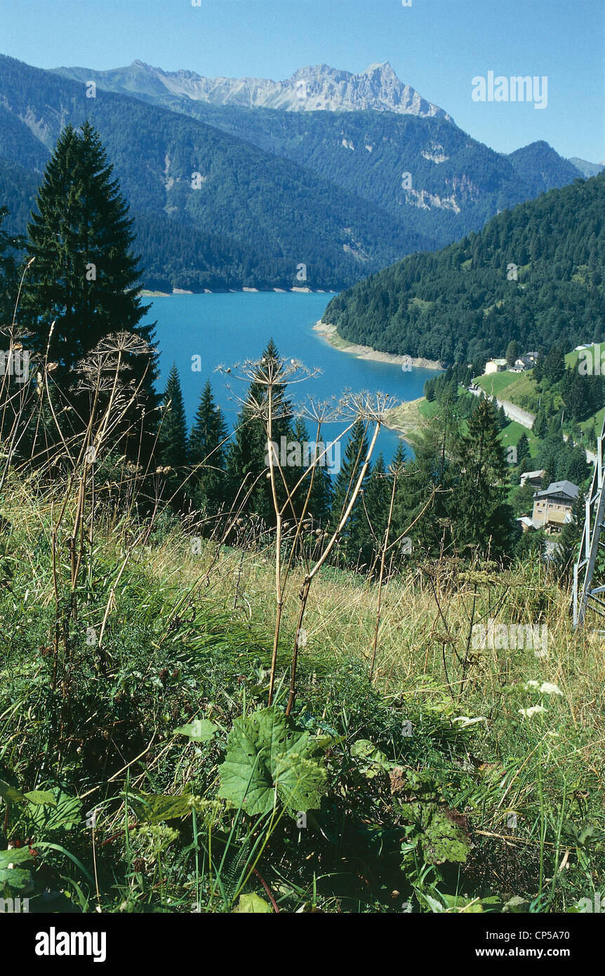Friuli Venezia Giulia Lake Sauris Stock Photo - Alamy