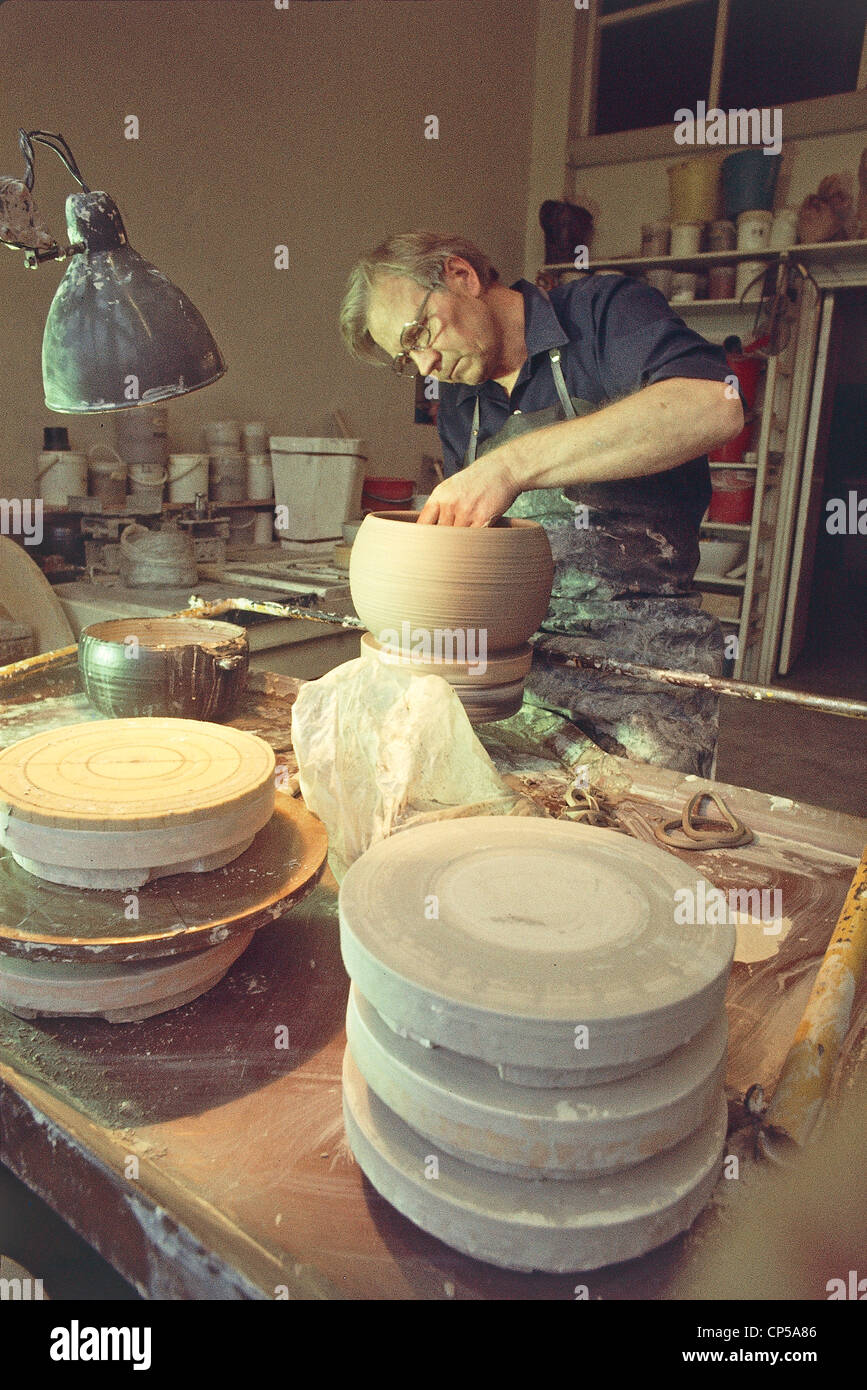 Ceramics factory hi-res stock photography and images - Alamy
