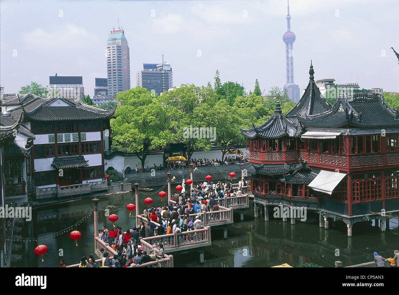 Zigzag bridge yu yuan yu hi-res stock photography and images - Alamy