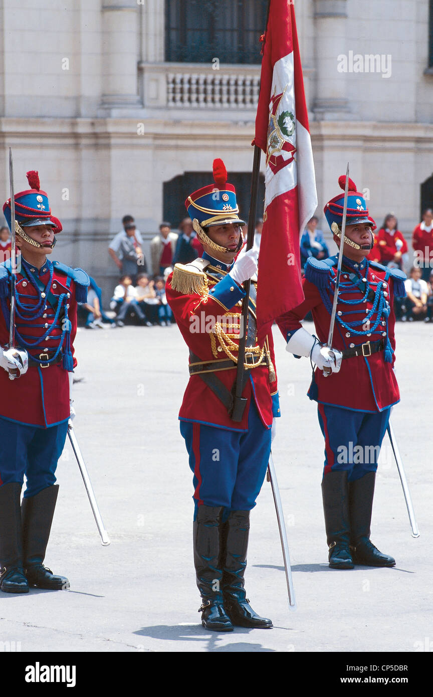 Lima changing of the guard hi-res stock photography and images - Alamy