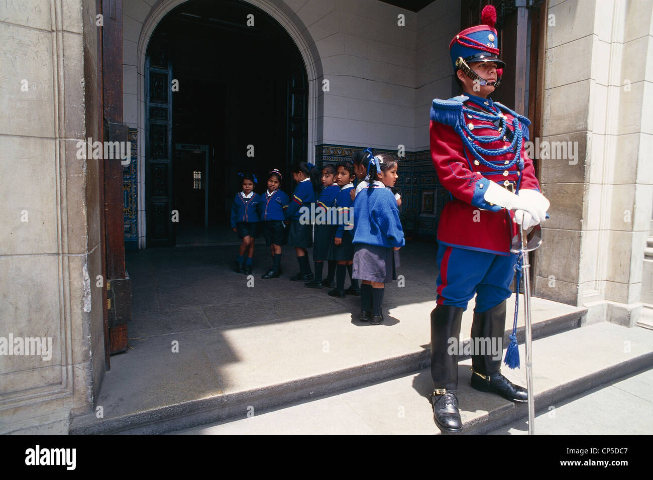 PERU 'LIMA Government Palace Change of Guard Stock Photo - Alamy