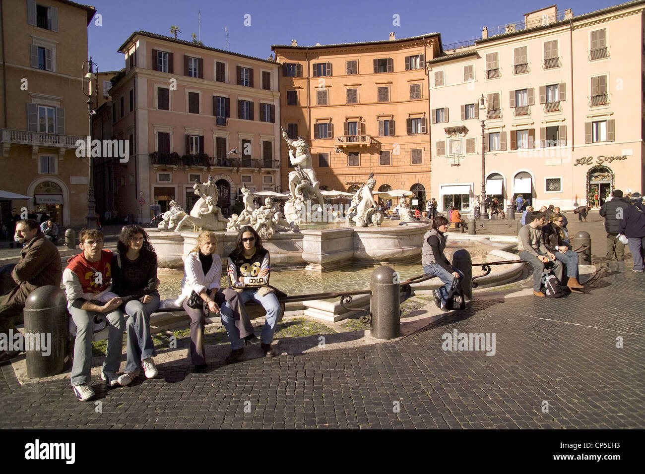 Lazio - Roma, Piazza Navona. People Stock Photo - Alamy