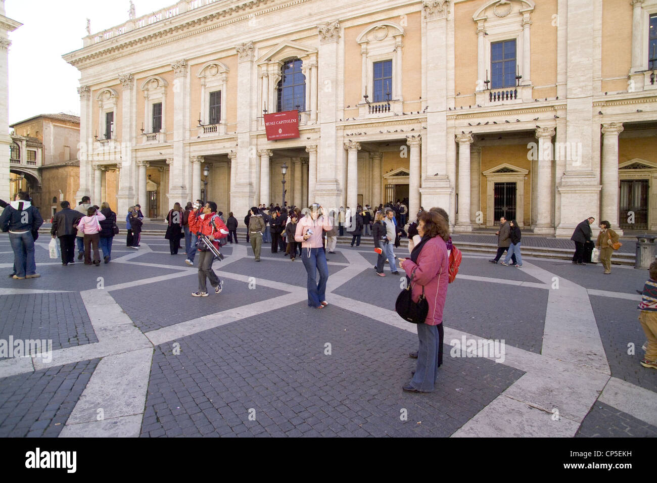 Lazio - Roma, Piazza del Campidoglio. People Stock Photo - Alamy
