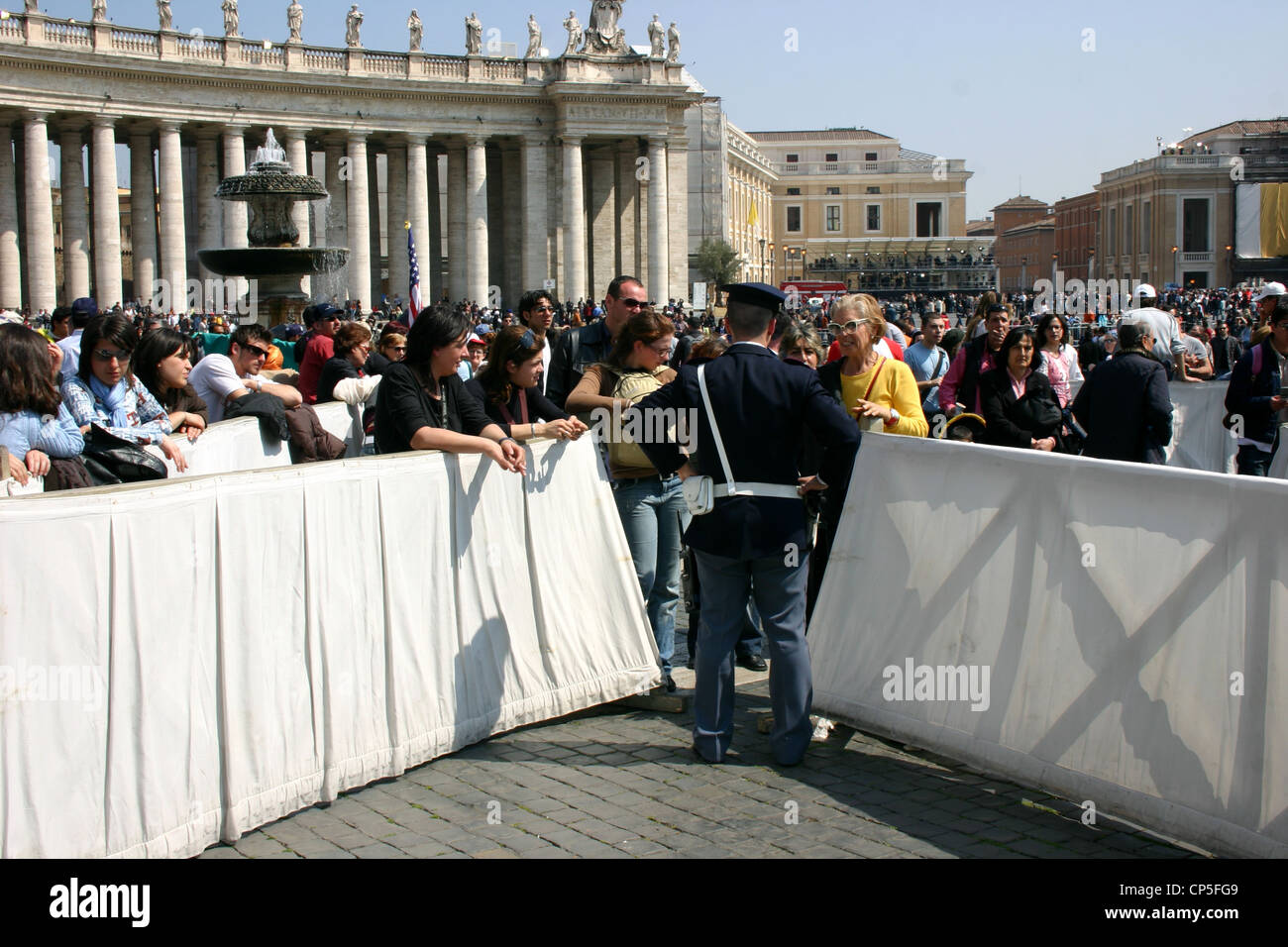 Vatican City XXI Century April 4, 2005. St. Peter's Square, crowd of ...