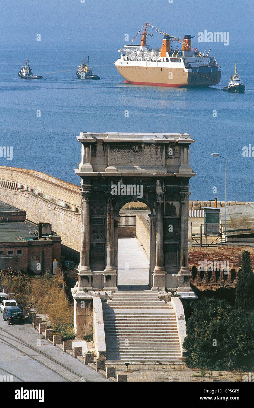 MARCHE ANCONA Arch of Trajan Stock Photo - Alamy