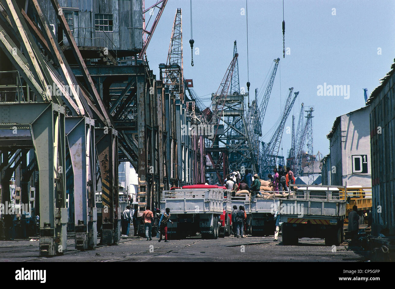 Mozambique - Maputo port Stock Photo - Alamy