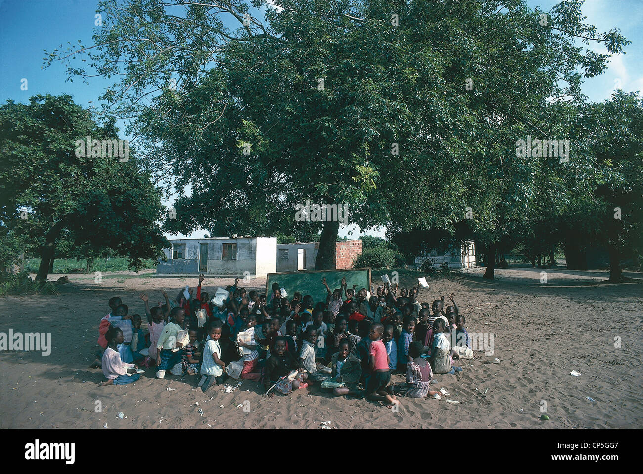 Mozambique - Maputo. Outdoor school, pupils during a lesson Stock Photo ...
