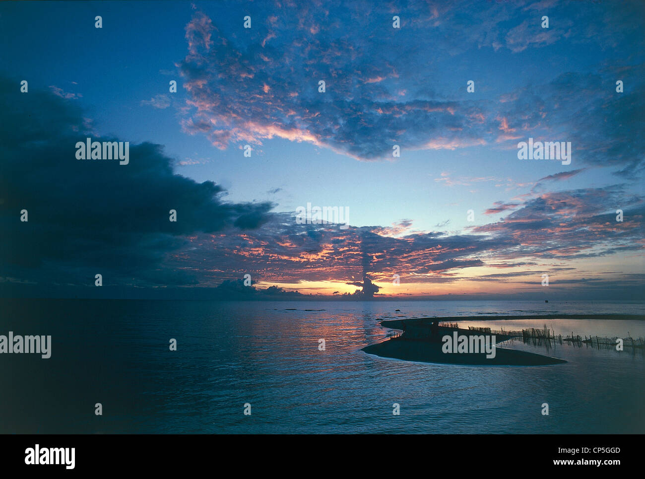 Karonga hi-res stock photography and images - Alamy