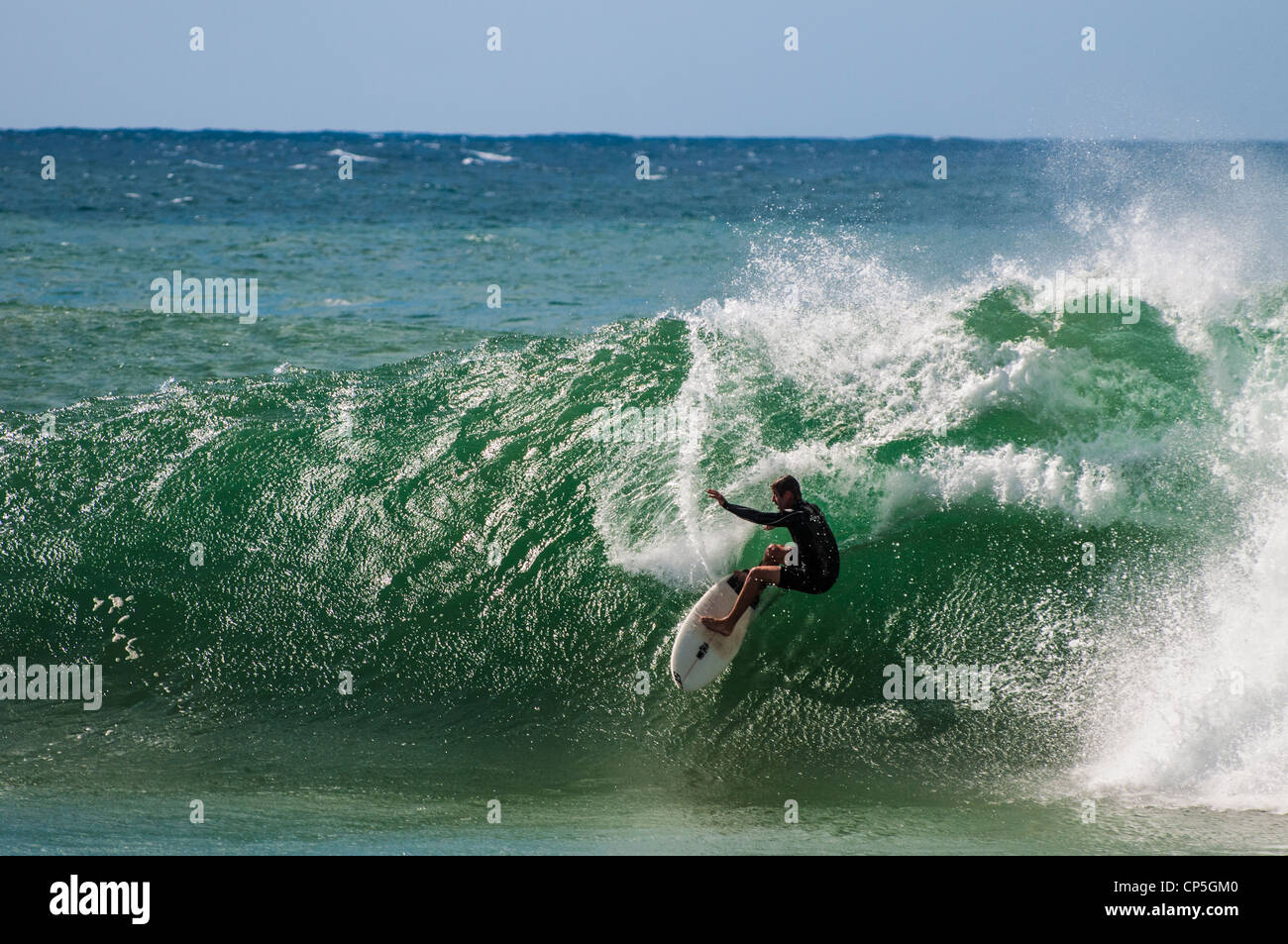 Carving waves hi-res stock photography and images - Alamy