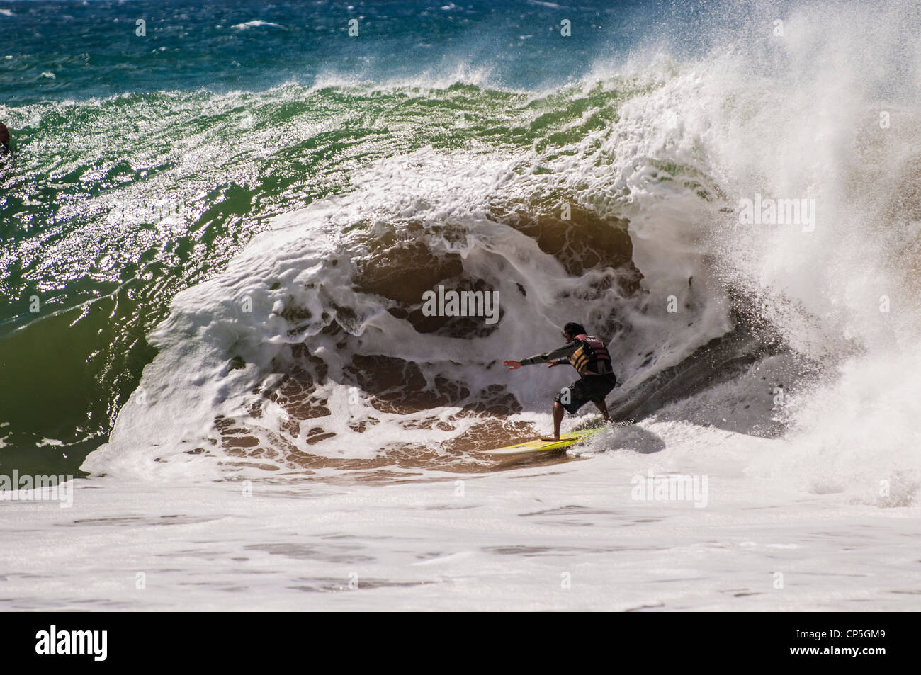 Whitewater surfing hi-res stock photography and images - Alamy