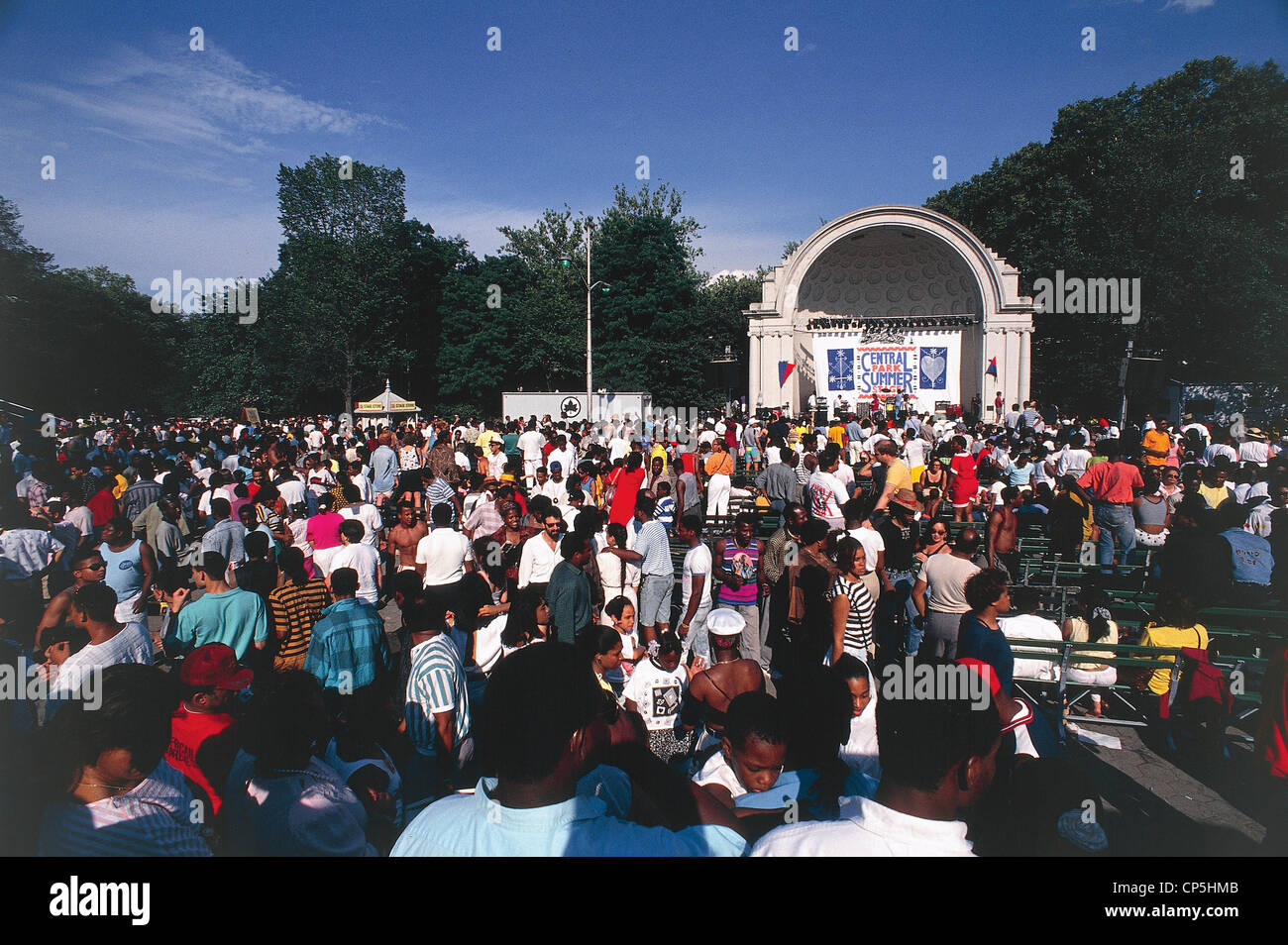 United States of America - New York crowd in Central Park Stock Photo ...