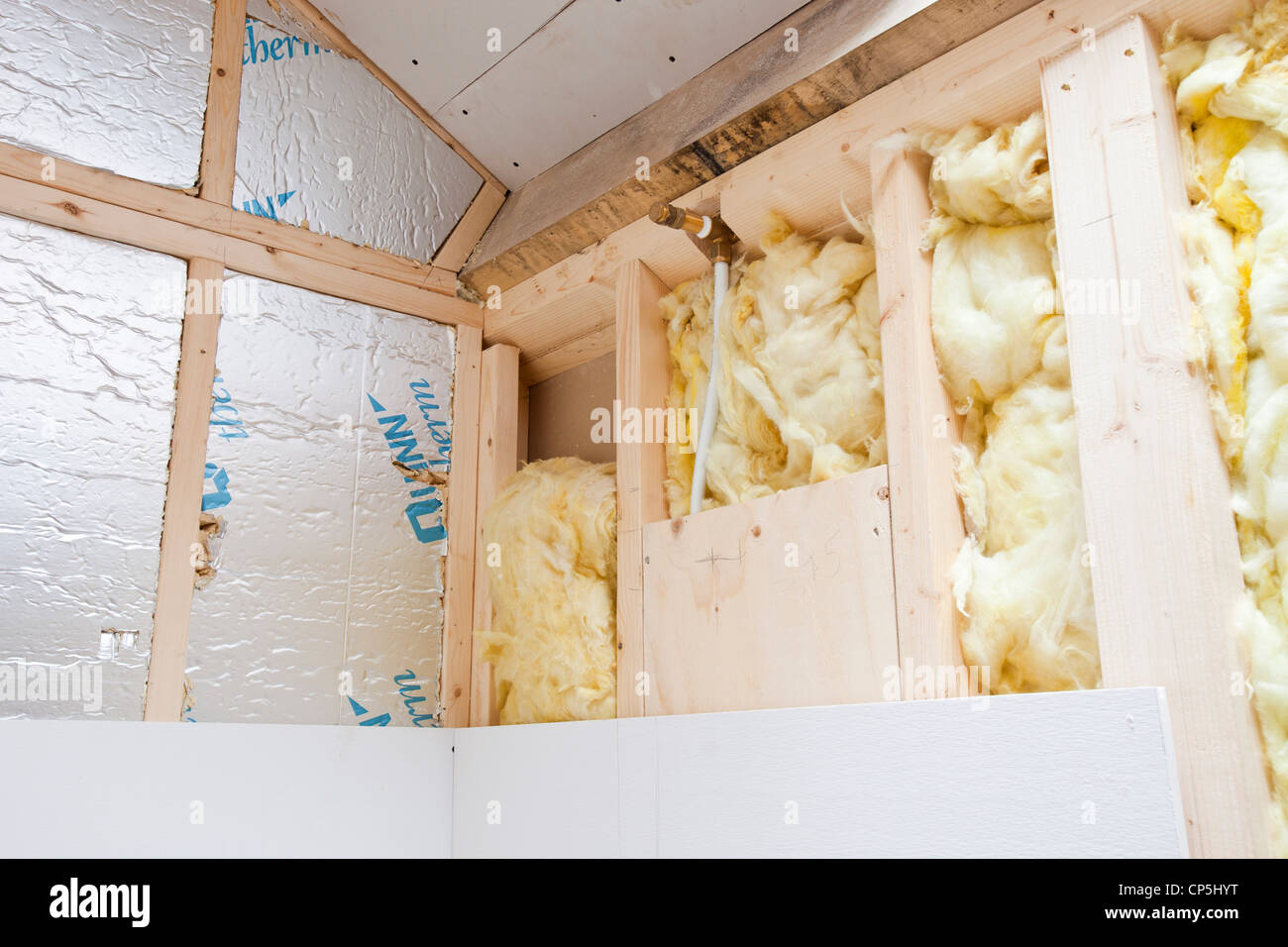 Cavity wall insulation hi-res stock photography and images - Alamy