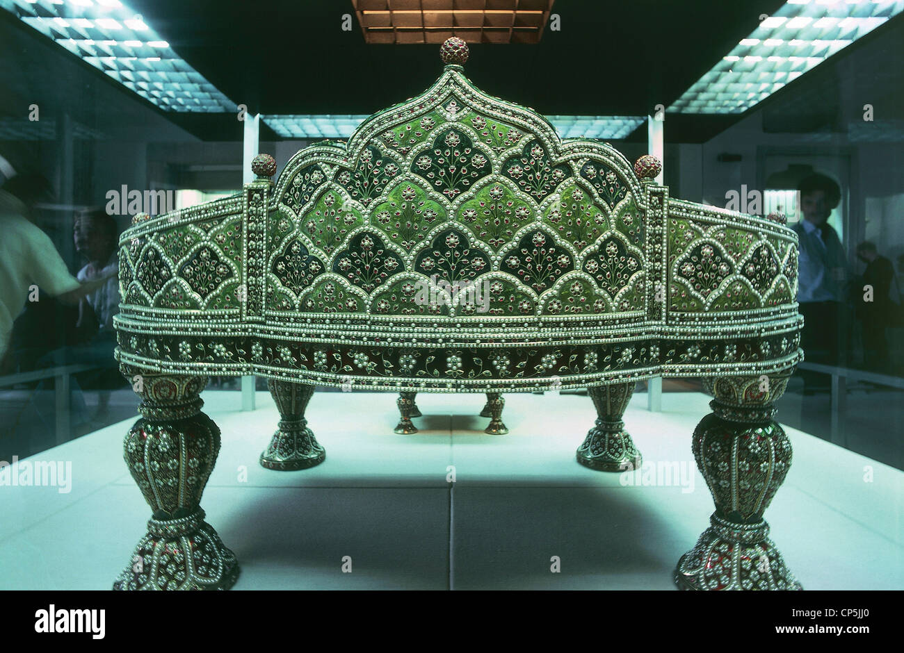Turkey - Istanbul - Topkapi Palace (since 1461). Peacock Throne Stock ...