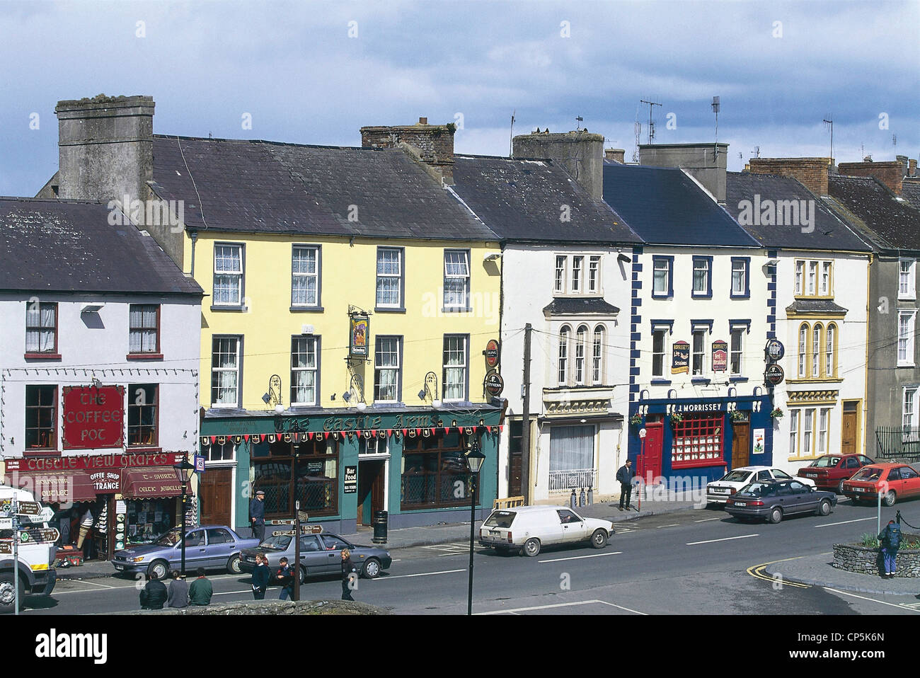 Ireland - County Tipperary - Cahir. Typical buildings Stock Photo - Alamy