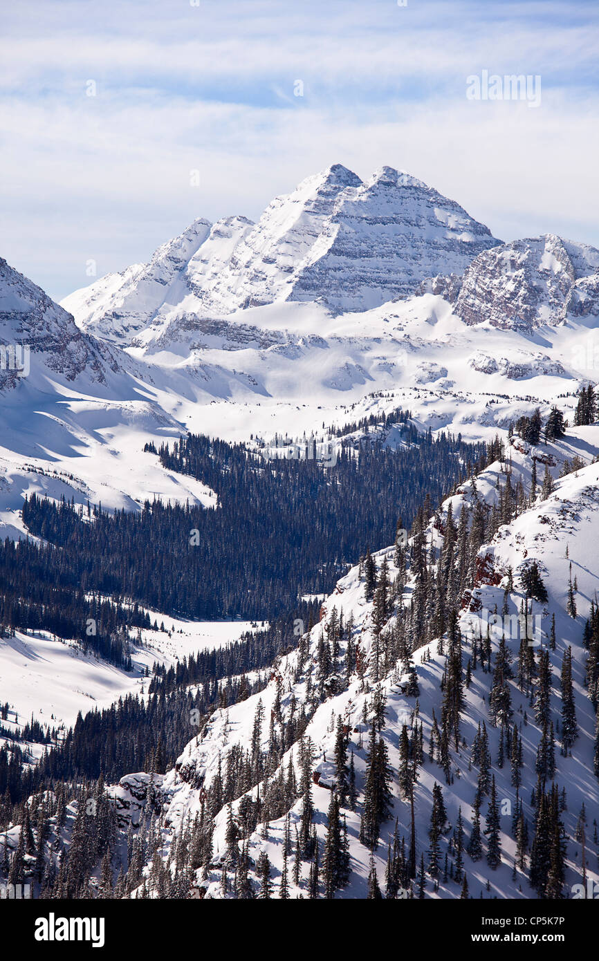 Maroon Bells With Snow Stock Photo - Alamy
