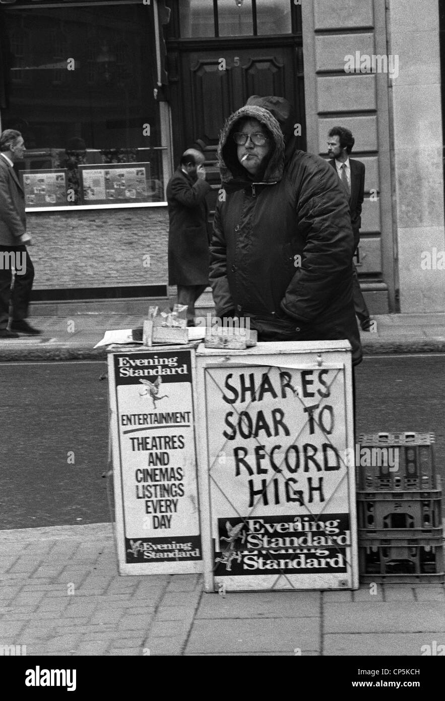 Newspaper seller in a london street hi-res stock photography and images ...