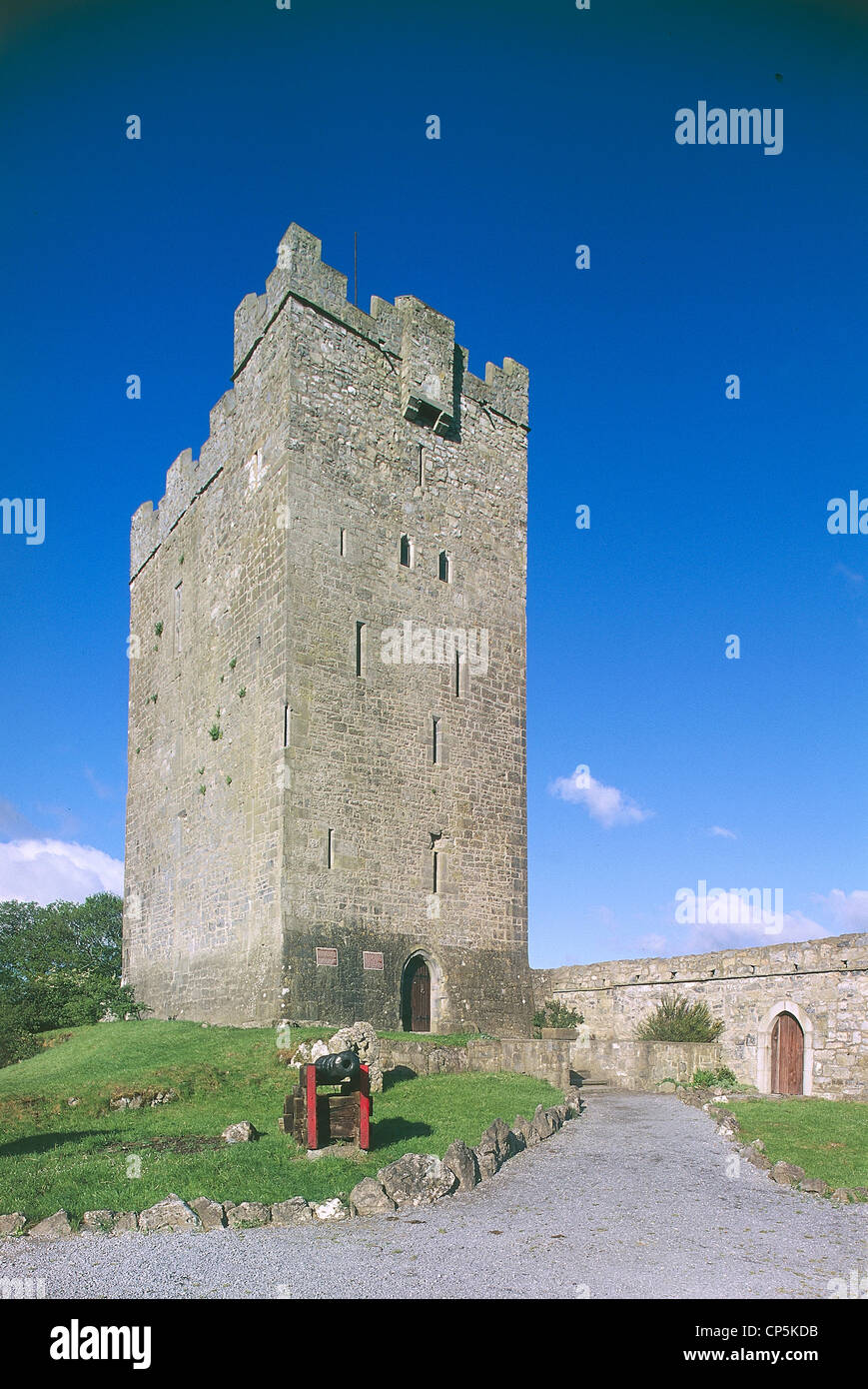 IRELAND - County Clare - Burren REGION - DYSERT O'DEA. CASTLE Stock ...
