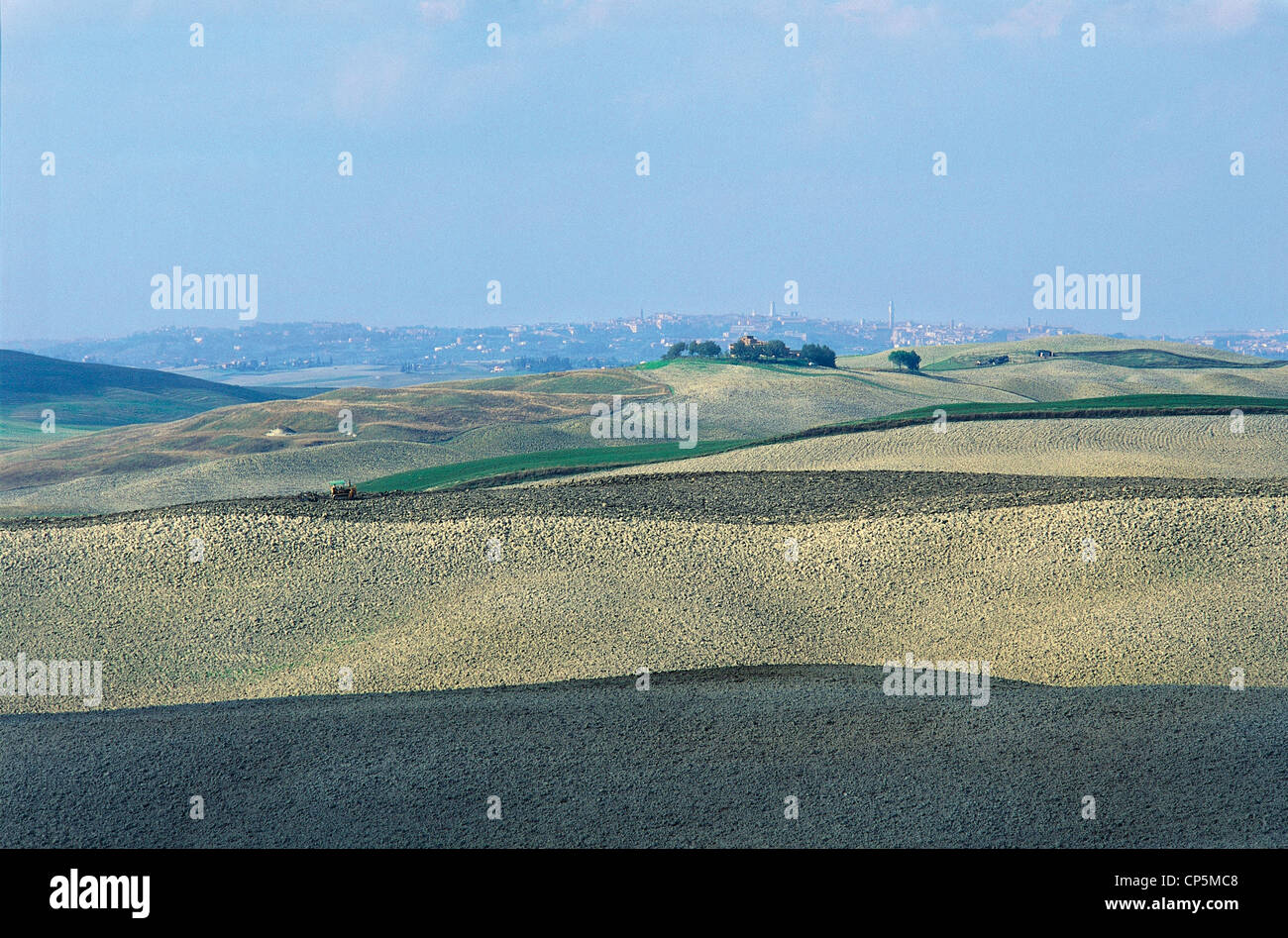 TUSCANY - MOUNTAINS METAL Crete Senesi Stock Photo - Alamy