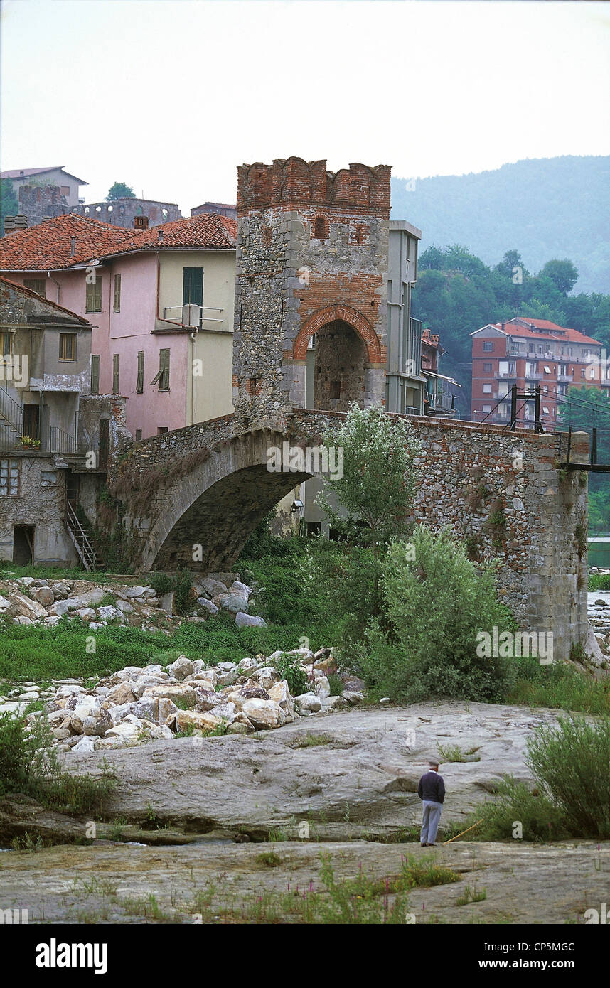 Millesimo hi-res stock photography and images - Alamy